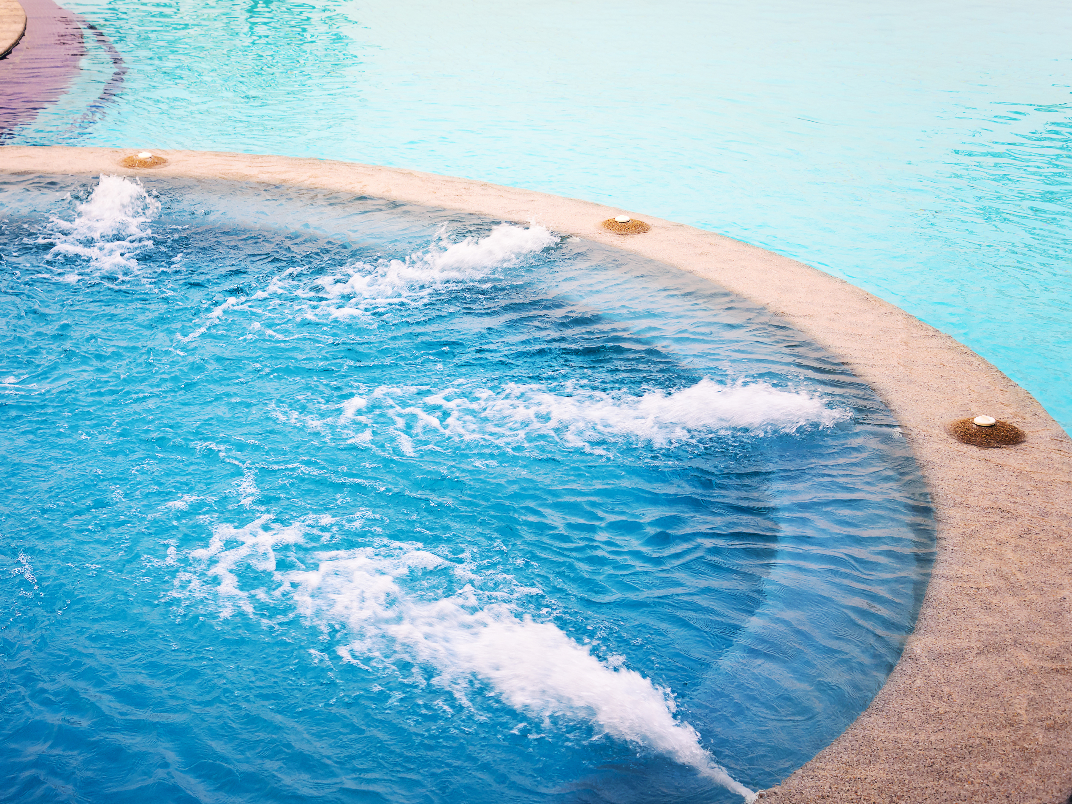 Ultraviolet Light Water Treatment For Swimming Pools | Shelly Lighting
